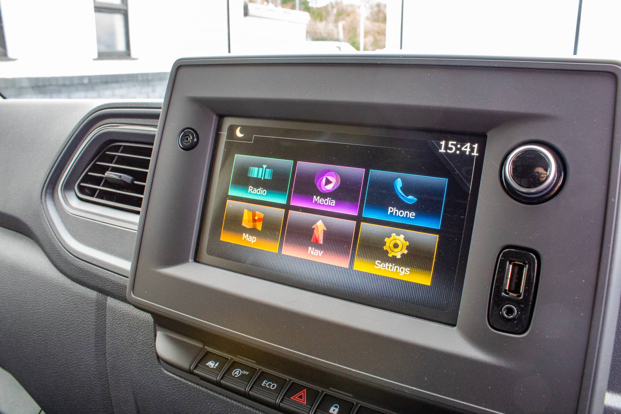 Low Loader Luton Van Hire - Rent a Low Loader Box Van